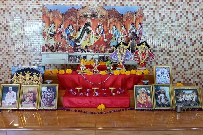 Pattaya Hindu Selfie City Tour with Lunch - Relaxing at Jomtien Beach: Coastal Views and Casual Vibes