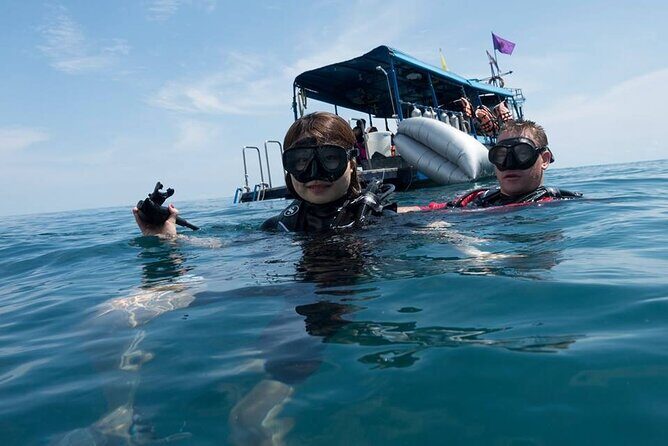 Pattaya PADI Beginner Scuba Diving One Try Dive Depth 6 Meters and Snorkeling ) - The Value of This Tour