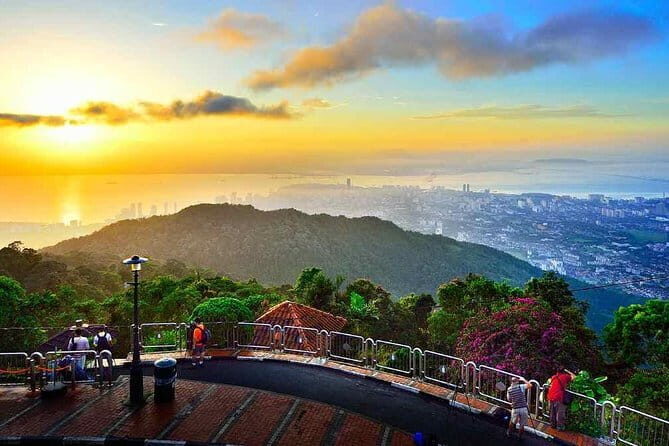 Penang Day Trip with Temple and Penang Hill Tickets (Fast Lane) - Deep Dive into the Itinerary
