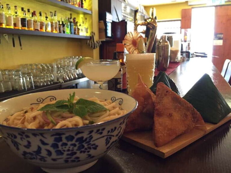 Penang: Georgetown Foodie Walking Tour with a Cocktail - Itinerary Breakdown: What to Expect