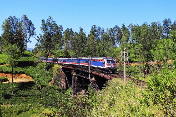 Peradeniya to Badulla train ride on (Train No: 1001 "Denuwara Menike") - Practical Details and Tips