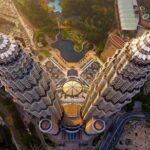 Petronas Twin Tower Skybridge View & Dining Experience Tour with Local Host - Experience on the Skybridge: The View from 170 Meters