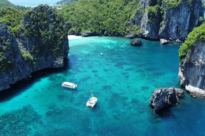 Phi Phi, Maya and Bamboo Islands Day Tour by Speedboat in Krabi - The Experience on the Water