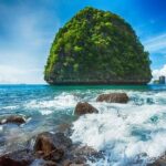 Phi Phi Maya Bay & Bamboo Islands Snorkeling Tours - Transportation & Group Size