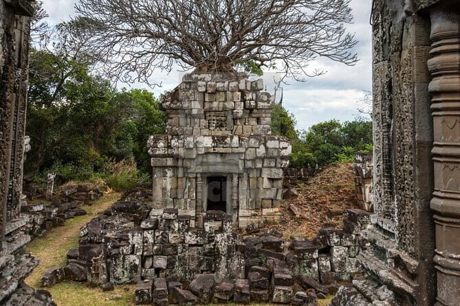 Phnom Bok Mountain Temple Tour from Siem Reap - Authentic Experience with Guided Insight