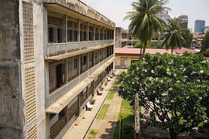 Phnom Penh Genocide Museum (S21) Private Guided Half Day Tour - Exploring the Russian Market – A Bustling Hub of Local Life