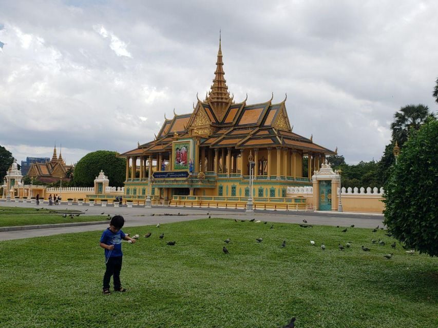 Phnom Penh Highlights Tour with Killing Fields & S-21 Prison - Deep Dive into Each Stop