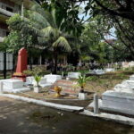 Phnom Penh: Killing Fields and Prison S21 Bus Tour - Transportation and Comfort