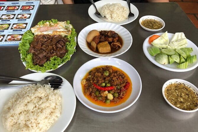 Phnom Penh Night Tuk Tuk Adventure and Local Food Tasting Tour - What’s Included and How It Enhances the Experience