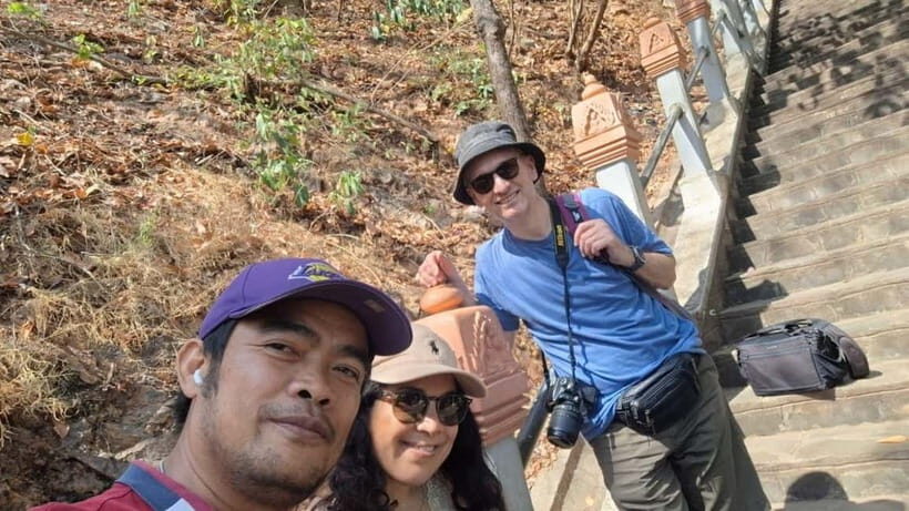 Phnom Penh: Oudong Mountain Day Trip with Lunch - Vipassana Meditation Center: Quiet Reflection and Insight
