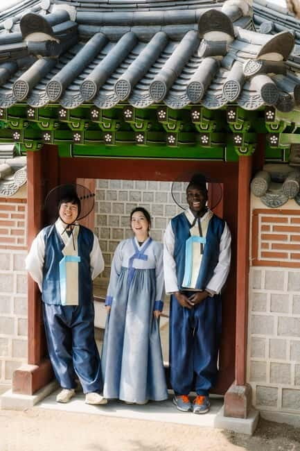 Photography: Personalized Seoul Snapshots - A Detailed Look at the Tour