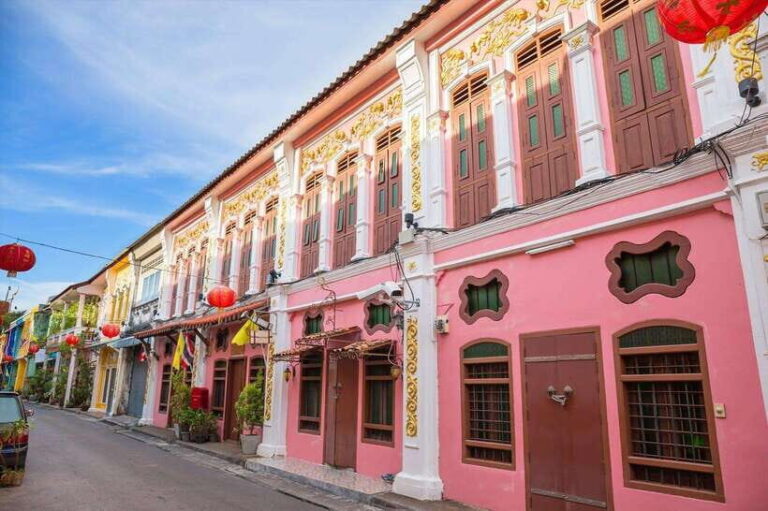 Phuket: Old Town Half-Day Sightseeing with Local Guide - Deep Dive into Each Stop