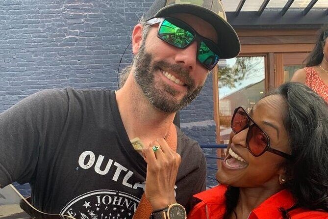 Pigeon Forge Prowl Scavenger Hunt - How the Activity is Structured