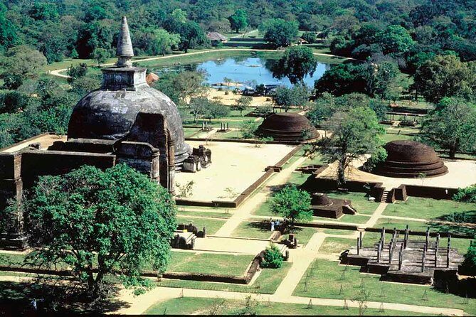 Polonnaruwa Ancient Kingdom and Wild Elephant Safari from Kandy - What This Tour Means for You