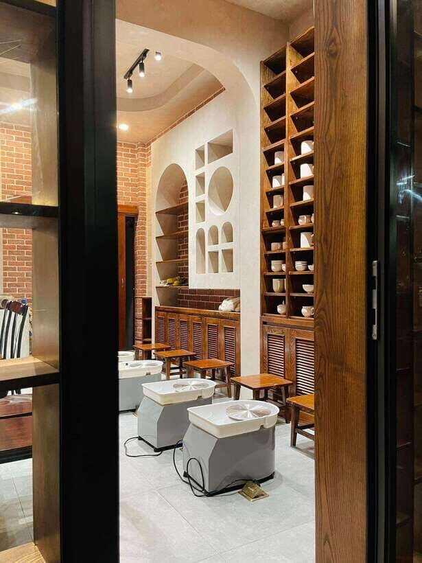 Pottery with Local Artist Fast Firing, Ships Worldwide - The Itinerary: What to Expect