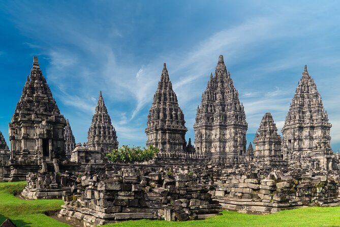 Prambanan Temple and Ramayana Ballet Show (VIP Seat with dinner) - Who Should Consider This Tour?