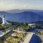 PREMIER TOUR - Discover Golden Bridge and Ba Na hill - Small group by Mini Van - The Cable Car Experience: Nothing Short of Spectacular