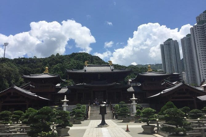Private 2 Day Classic Hong Kong Day Tour Including Xinjie And Chi Lin Nunnery - Why This Tour Offers Great Value