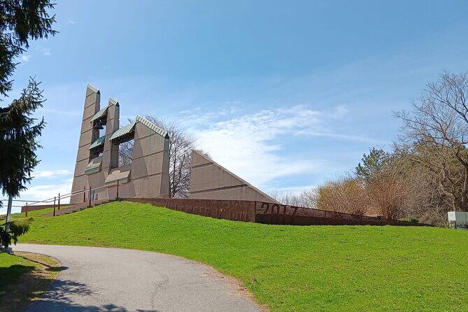 Private 5 Hour Tour to Peggys Cove and Historic Halifax - The Practicalities