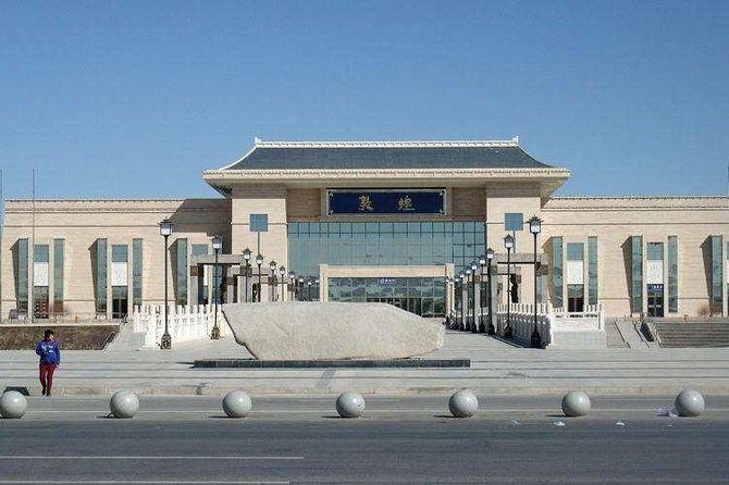 Private Airport Transfer: Dunhuang Hotel to Dunhuang Airport (DNH) or Dunhuang Railway Station - Introducing the Private Dunhuang Airport/Train Station Transfer: A Practical Choice for Travelers