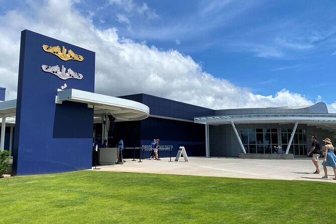 Private Arizona Memorial Bowfin Submarine and Honolulu City Tour - FAQ