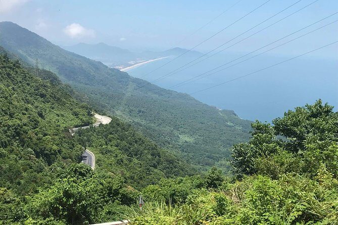 Private Car from Hue To Hoi an with English Speaking Driver - FAQ