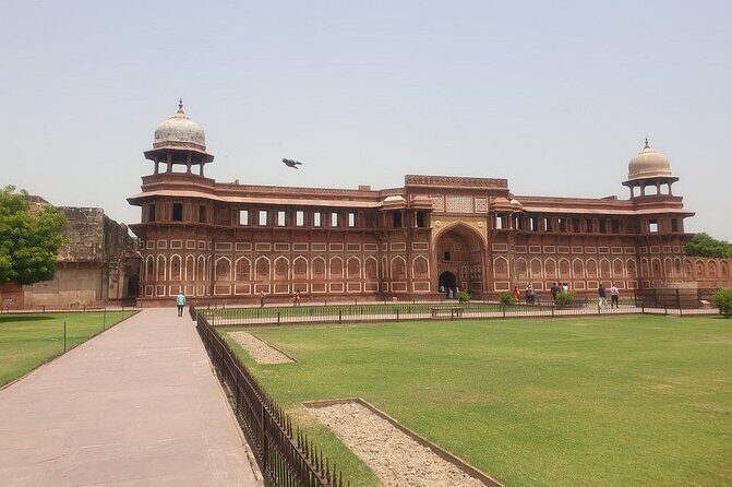 Private Car Tour of Taj Mahal and Agra Fort from Delhi - The Nuts and Bolts: Features and Practical Details