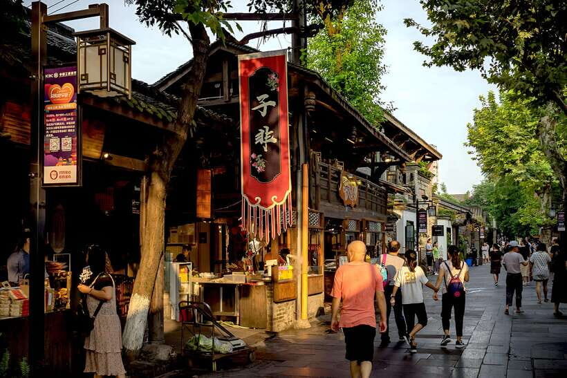 private Chengdu highlights tour with Panda Breeding Base - Practical Notes for Travelers