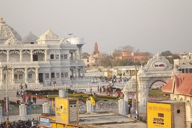 Private Day Excursion To Mathura And Vrindavan From Delhi - Stop 1: Banke Bihari Temple in Vrindavan