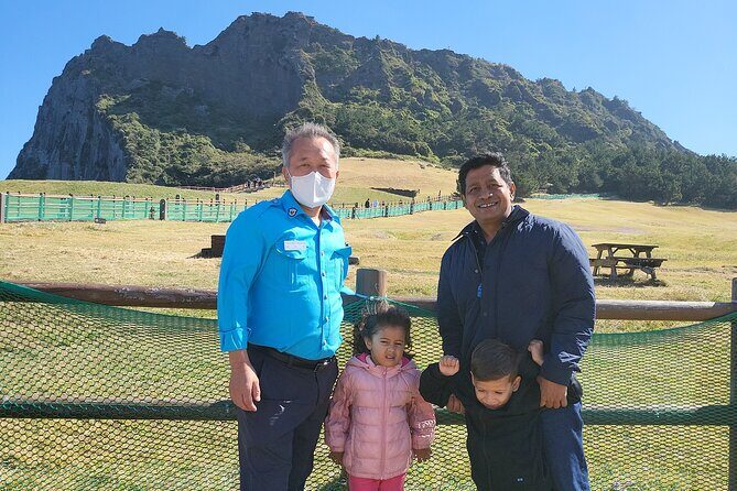 Private Day Tour A lot of Experienced Jumbo Taxi Driver in jeju - Exploring the Itinerary: An In-Depth Look