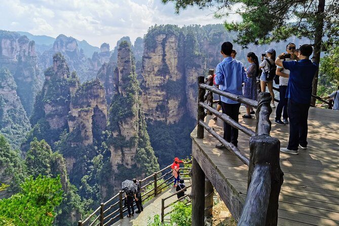 Private Day Tour: Discover Zhangjiajie National Forest Park-Avatar Mountain - Exploring Zhangjiajie National Forest Park with a Guide