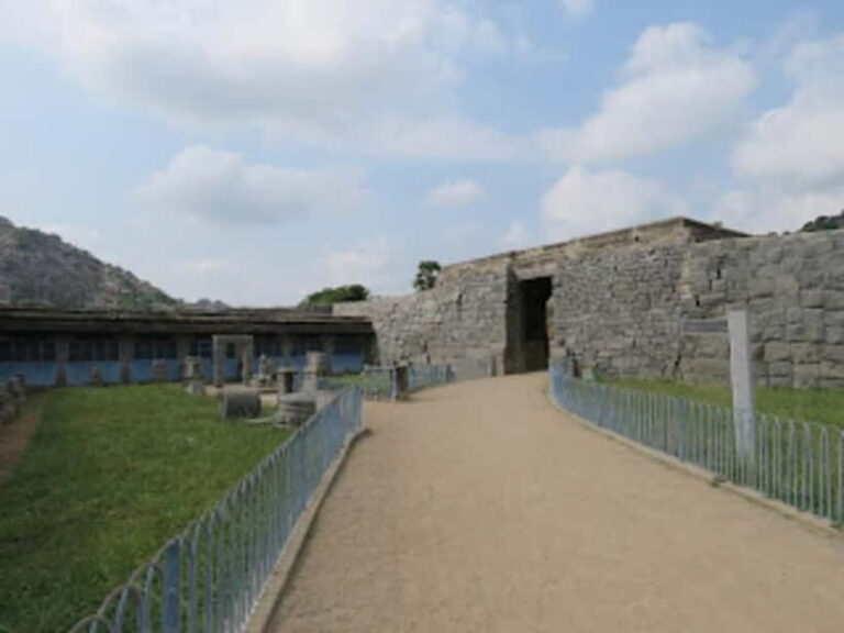 Private Day Tour from Pondicherry to Tiruvannamalai - Practical Details and Tips