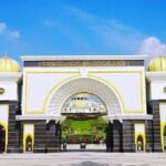 Private day tour: Indonesia & Malaysia Kuala Lumpur (2 countries) from Singapore - Deep Dive into the Details