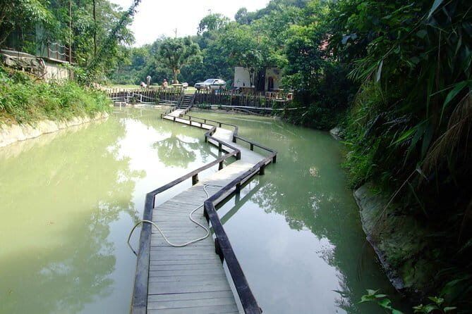 Private Day Tour to Gulong Canyon and Jiulong Town from Guangzhou - In-Depth Review of the Tour Experience