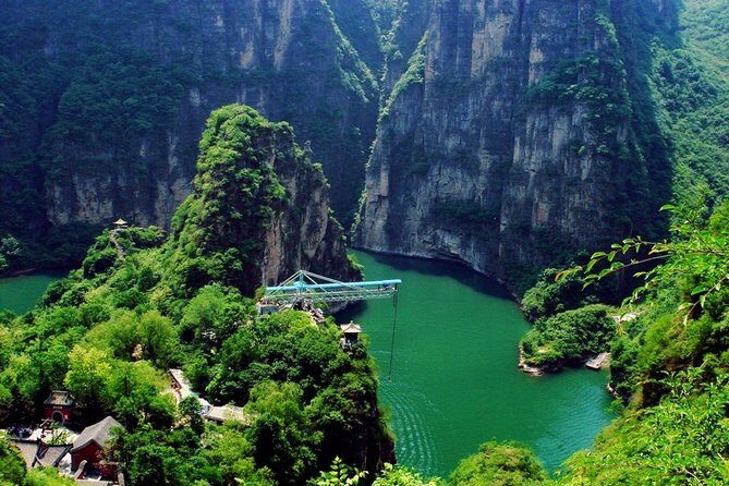 Private Day Tour to Longqing Gorge with Boat Ride and Cable Car from Beijing - Who Should Consider This Tour?