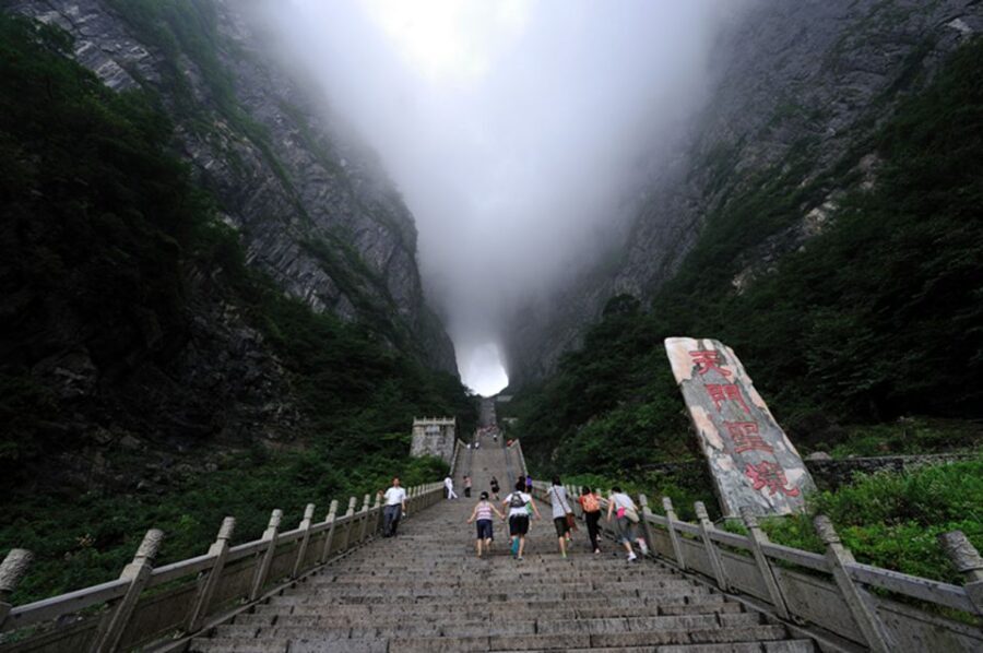 Private Day Tour to Tianmen Mountain & Glass Walk - Authentic Insights from Travelers