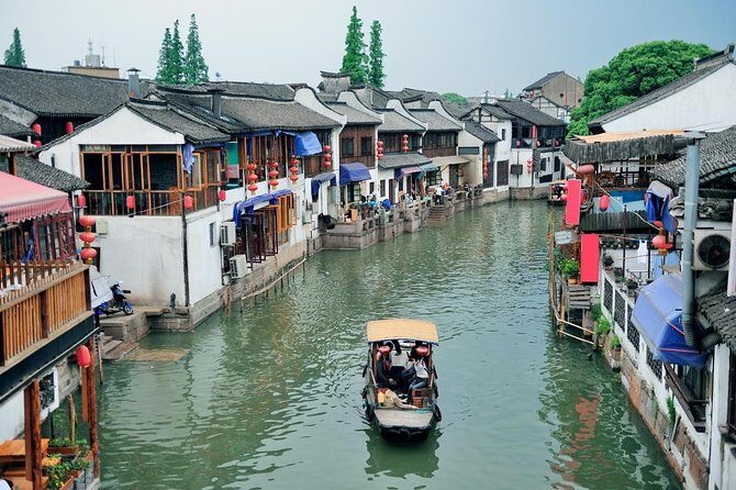 Private Day Tour: Zhujiajiao Water Town with Shanghai Local Shopping Outing - The Shanghai Shopping Spree