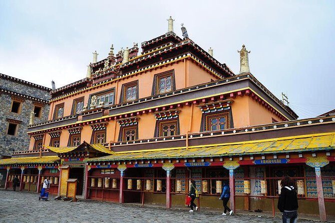 Private Day Trip of Shangri-La with Tibetan family visit - What You Can Expect from the Itinerary