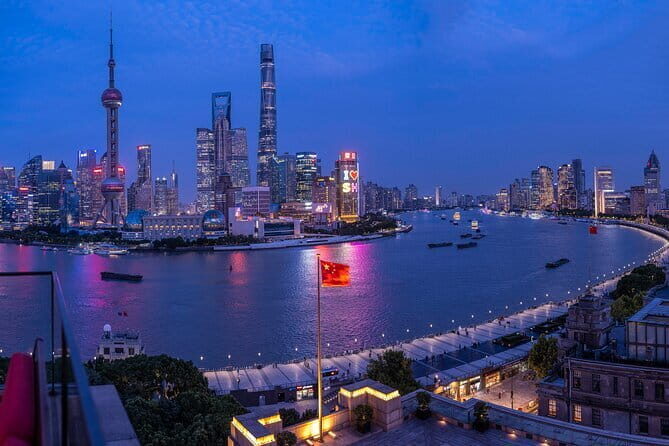Private Evening City Light&Huangpu River Cruise - The Modern Face: Lujiazui Skyline