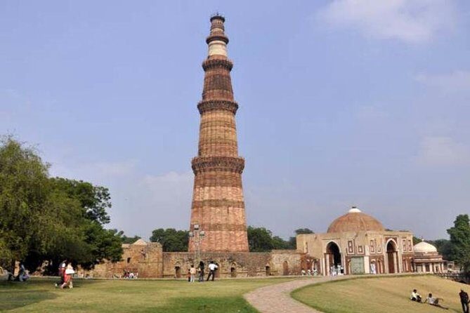 Private Full-Day City Tour of Old and New Delhi with Jama Masjid - What Makes This Tour Such Good Value?