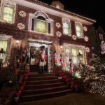 Private Fully Guided Dyker Heights Christmas Lights Tour - Transportation and Timing