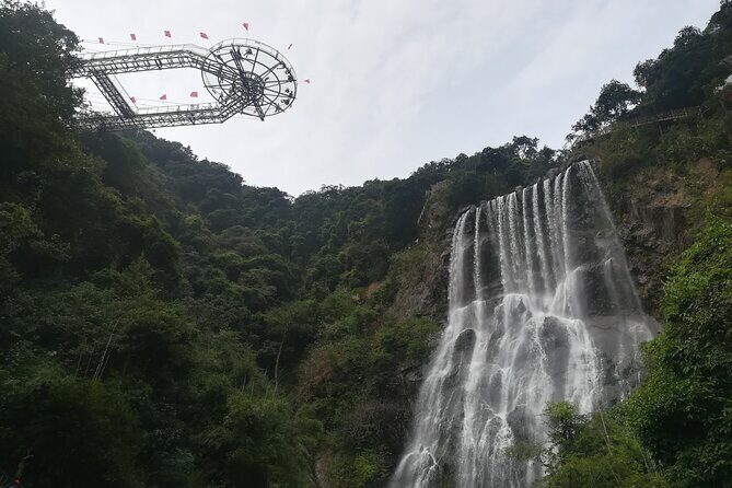 Private Guangzhou Layover Tour to Visit Gulong Gorge Glass Bridge - A Complete Overview of the Experience