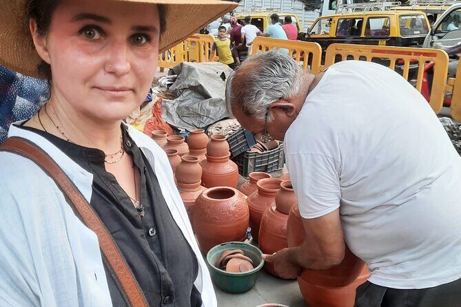 Private Guided Walking Tour in Dharavi Slums - Walking Through the Bylanes: The Daily Life of Residents