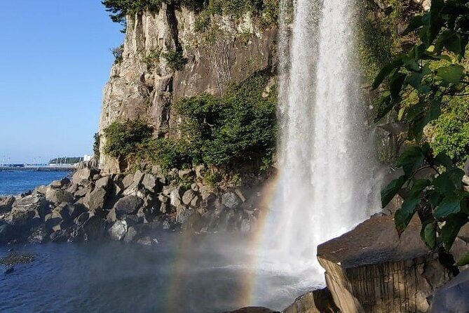 Private Half Day South and West Tour in Jeju Island - Dramatic Coastal Cliffs and Geological Marvels