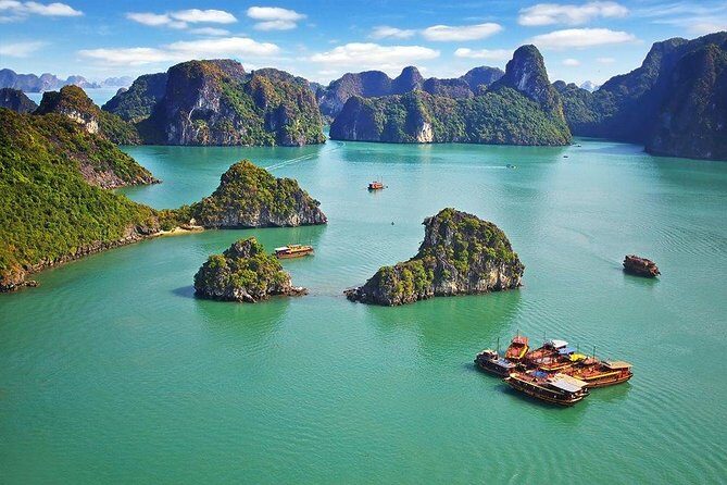 Private Halong Bay In Day - Cruising into the UNESCO World Heritage Site