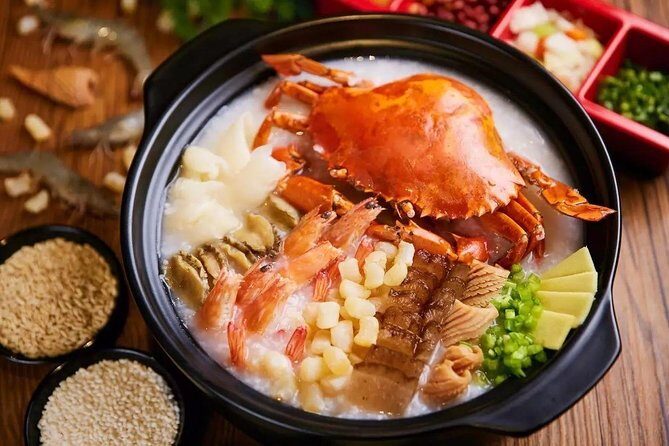 Private Hong Kong Lamma Island Day Tour - The Ferry Ride—Scenic and Refreshing