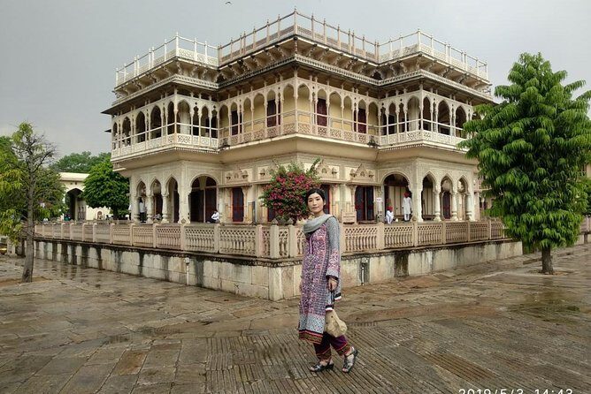 Private Jaipur Full One Day Tour In Pink City With Guide - Transportation and Service Quality