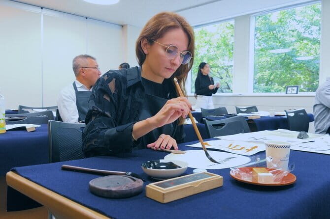 Private Japanese Calligraphy Lesson in Tokyo - What Makes This Tour Special
