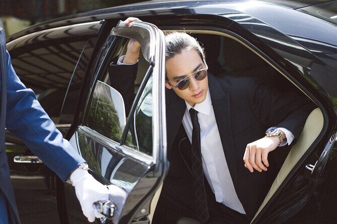 Private Limousine Transfer in Bangkok - A Closer Look at the Itinerary and Logistics