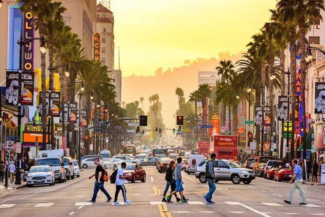 Private Los Angeles Sightseeing by Car Iconic Landmarks - Detailed Breakdown of the Itinerary